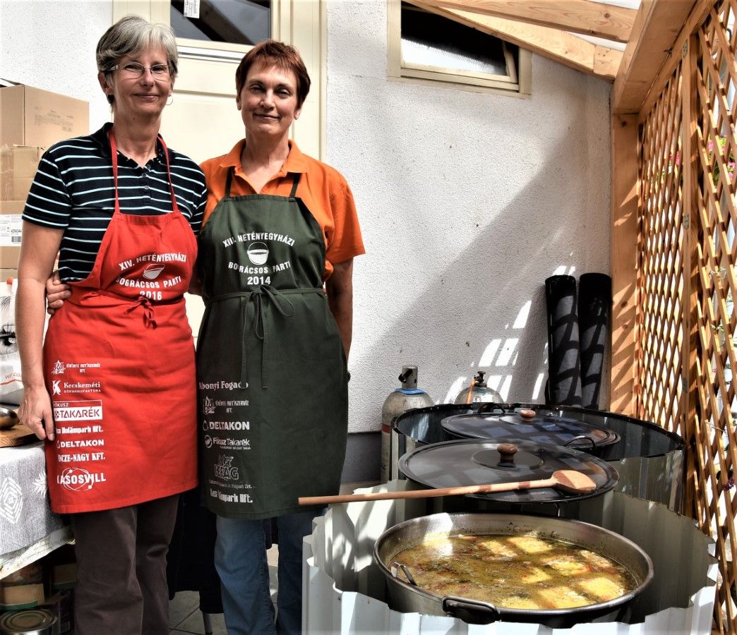 Fejes Diána osztott ebédet a Wojtyla Házban
